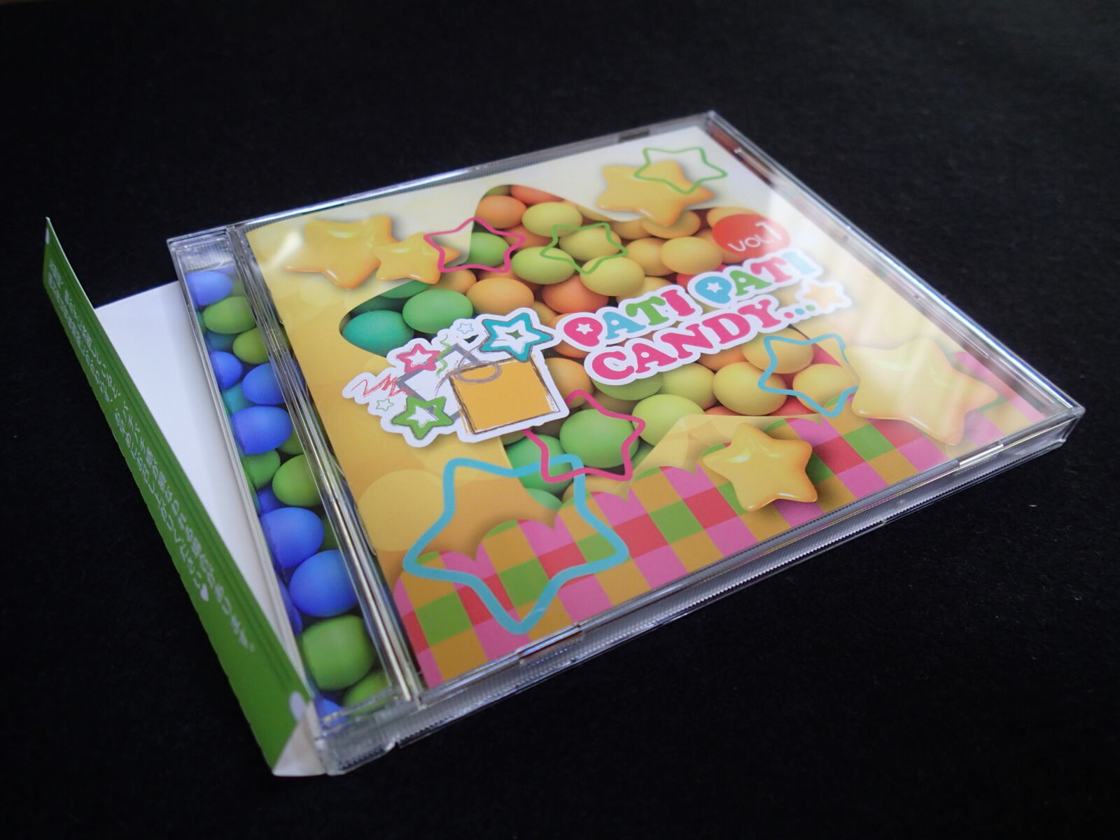 パチキャン1stアルバムジャケットデザイン | ArtBob